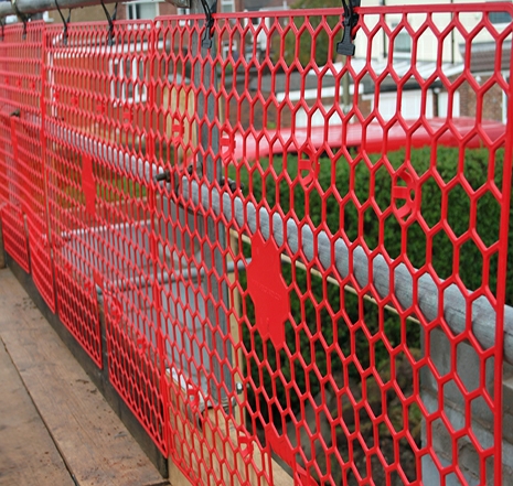 PLASTIC BRICKGUARD (HEXGUARD) - 200 pack - Red