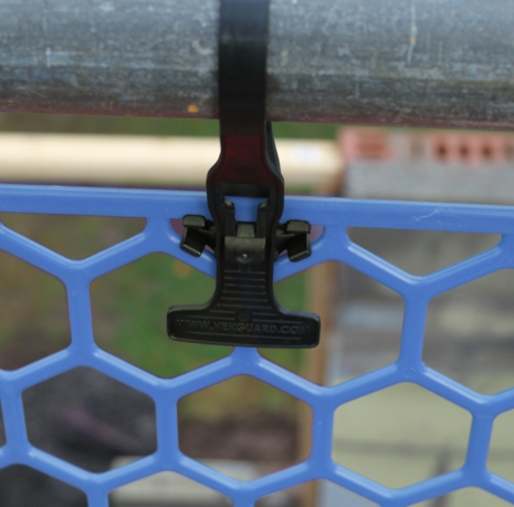 PLASTIC BRICKGUARD (HEXGUARD) - 200 pack - Blue