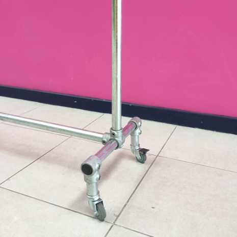 Freestanding Scaffolding Clothes Rail